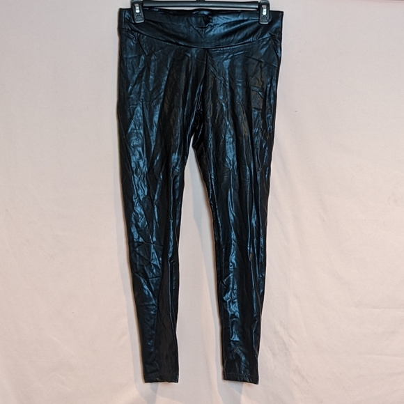 Hue Pants And Jumpsuits Hue Body Gloss Black Faux Leather Leggings Size Xl Poshmark